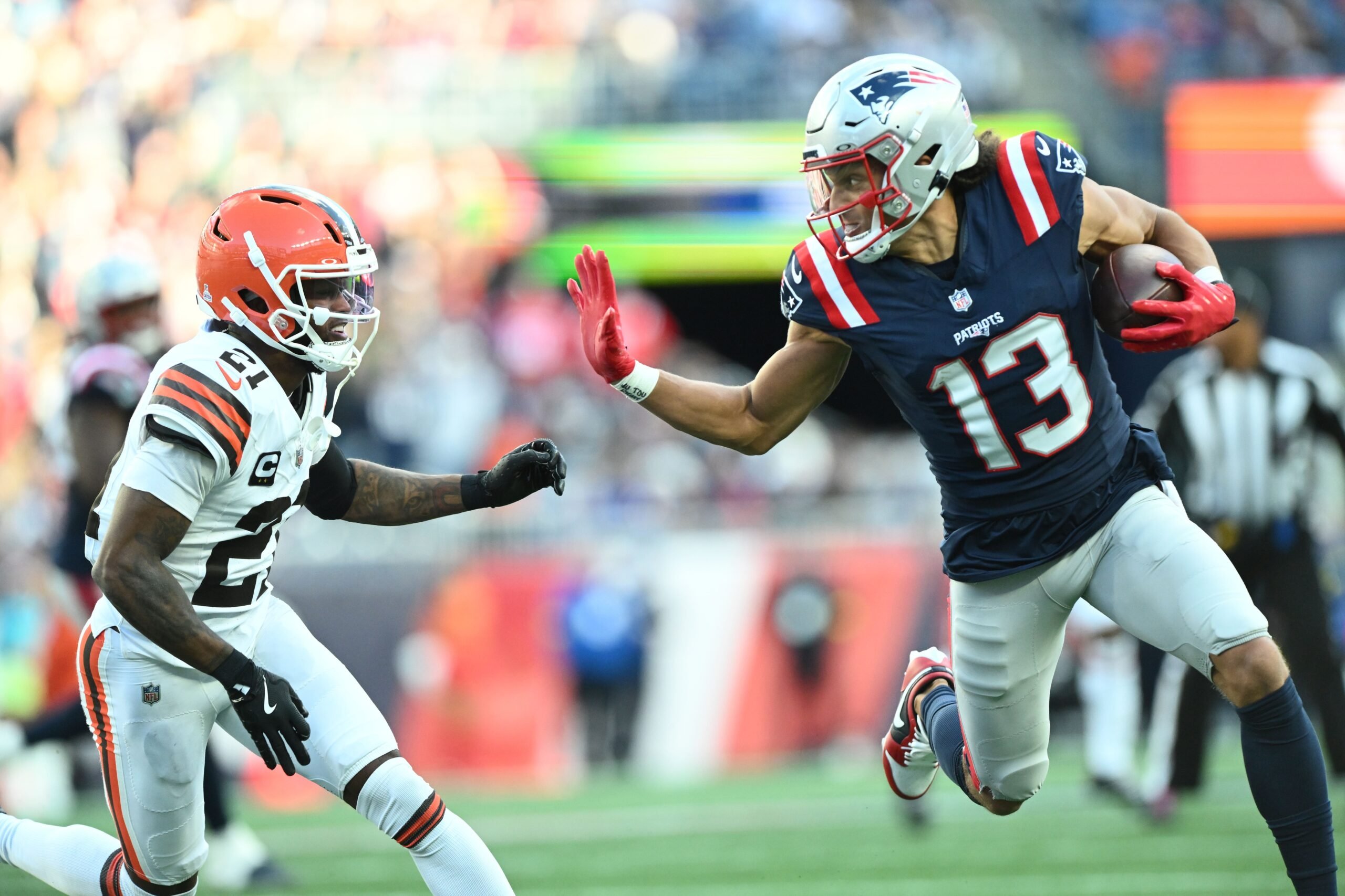 Patriots Coach Vrabel Delivers Blunt Update on Mack Hollins Activation